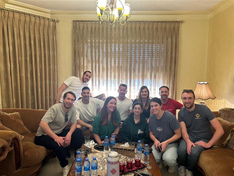Experiencing Traditional Jordanian Hospitality Through a Local Family Meal